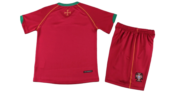 Kit infantil I Seleção de Portugal 2006 Home Retro